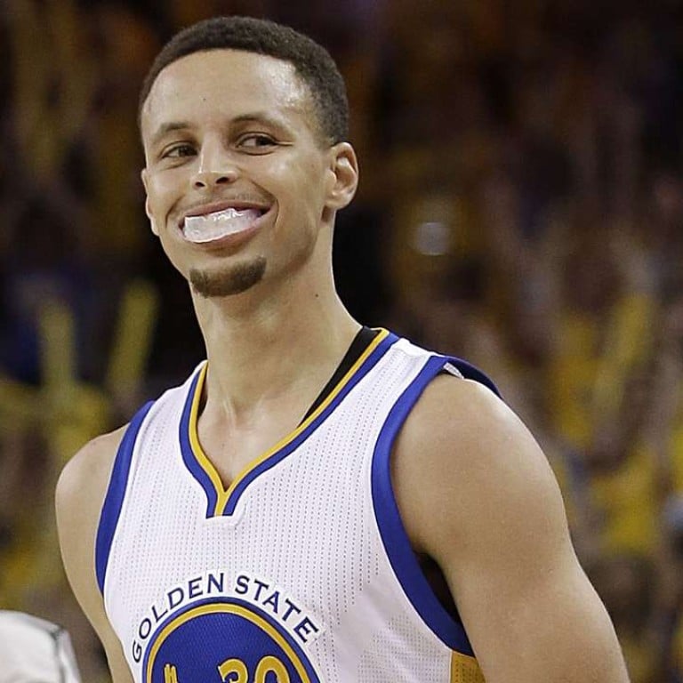 Curry stars as Warriors thrash Thunder to level series | South China ...