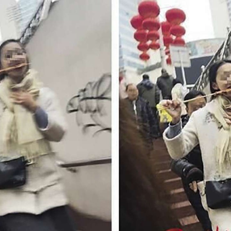 Chinese pickpocket caught in the act in photograph – just as he steals ...