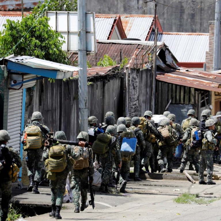 Crisis in Marawi: fears for 2,000 trapped in Philippine city after IS ...