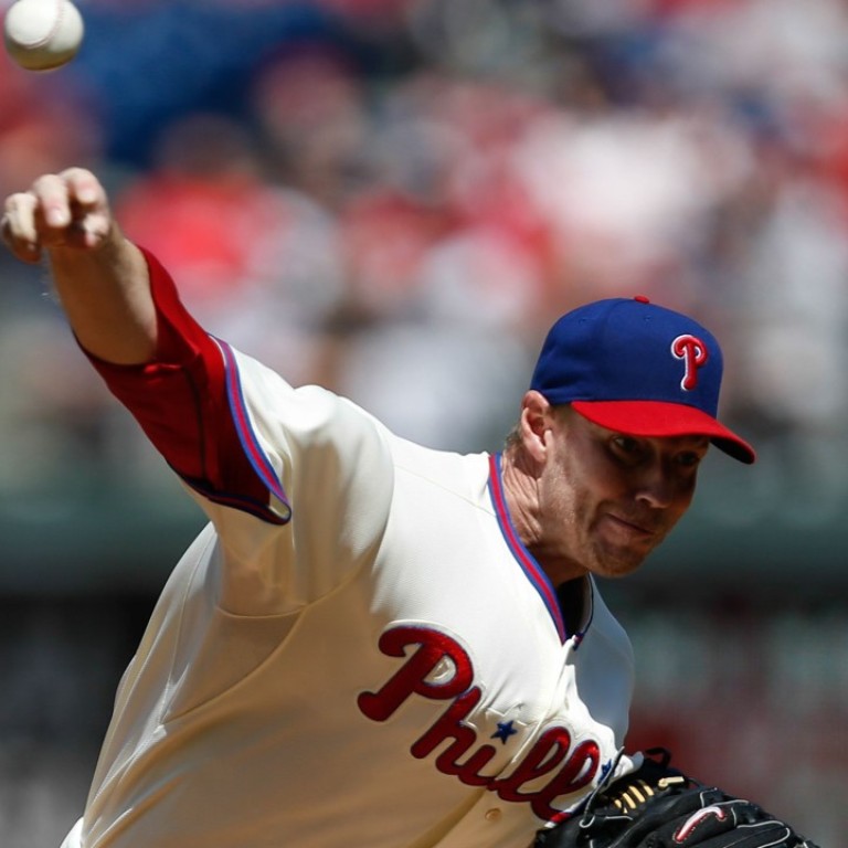 Tributes pour in after baseball legend Roy Halladay dies in plane crash ...
