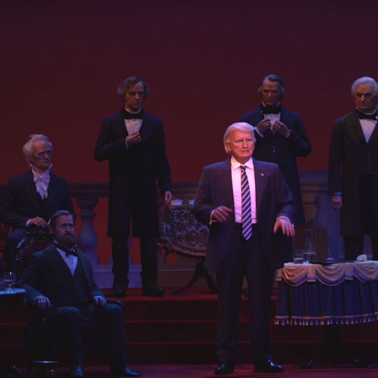 This is what the animatronic President Trump says when you see him at ...