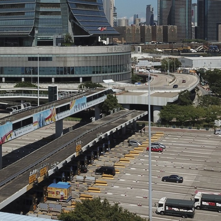 Western Harbour Tunnel must lower its prices or face government ...