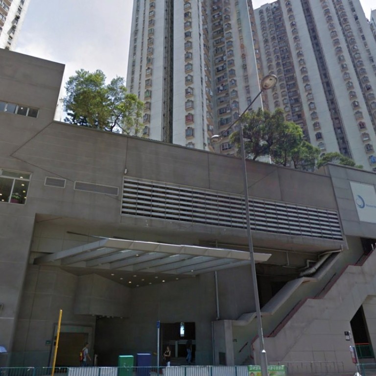 Man wearing silk stockings over head threatens 7-Eleven employee with ...