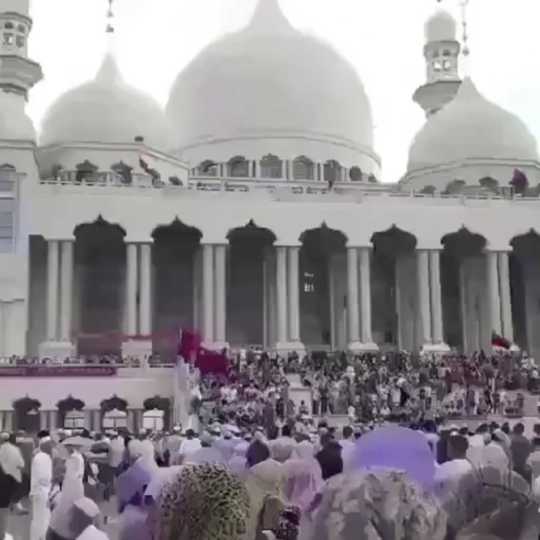 Chinese Hui Muslim protest forces authorities to halt plan to demolish ...