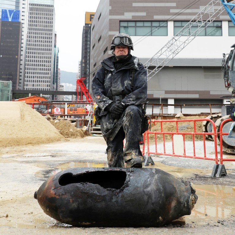 Hong Kong bomb disposal hero gets well-deserved salute for cold courage ...