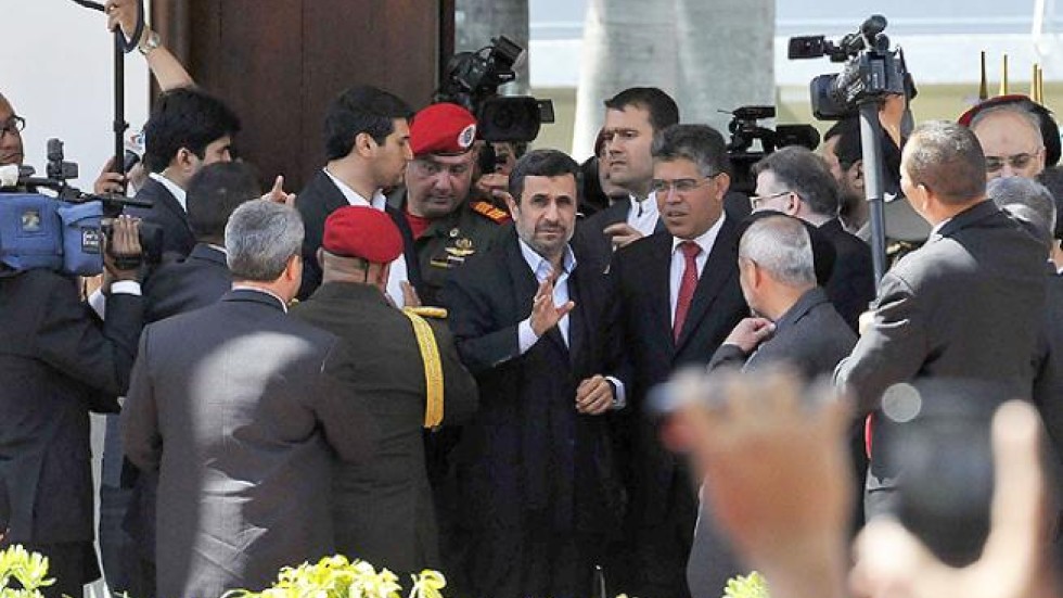 World leaders join throngs of mourners at Chavez funeral | South China ...