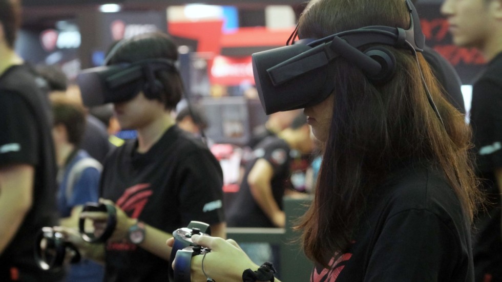 Chinese will use 86 million virtual reality headsets within five years ...