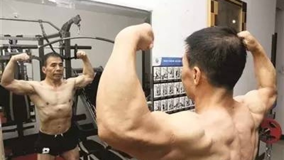 Chinese grandfather goes from morbidly obese to Shanxi bodybuilding ...