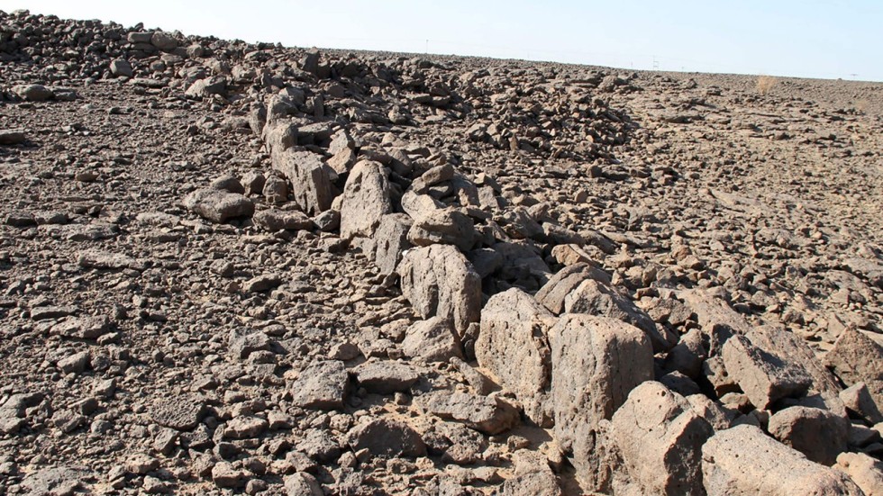 Archaeologist spots ancient stone structures in Saudi Arabian desert ...