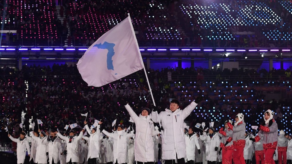 Korean Olympians unite to surprise the world at 2018 Winter Games ...