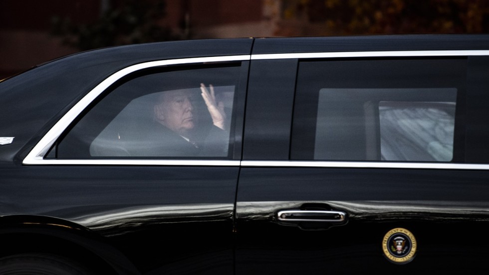 Bone spurs? Donald Trump takes an eight-car motorcade from the White ...