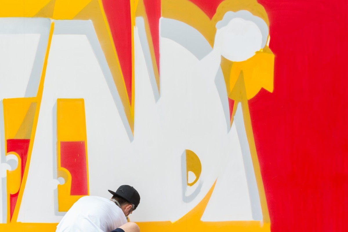 Hong Kong’s street artist Roes creates a graffiti work for Fendi ...