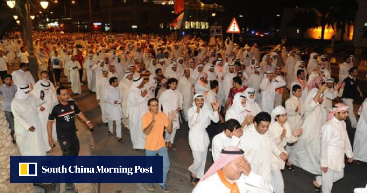 Over 100 people hurt as Kuwait police battle protesters | South China ...