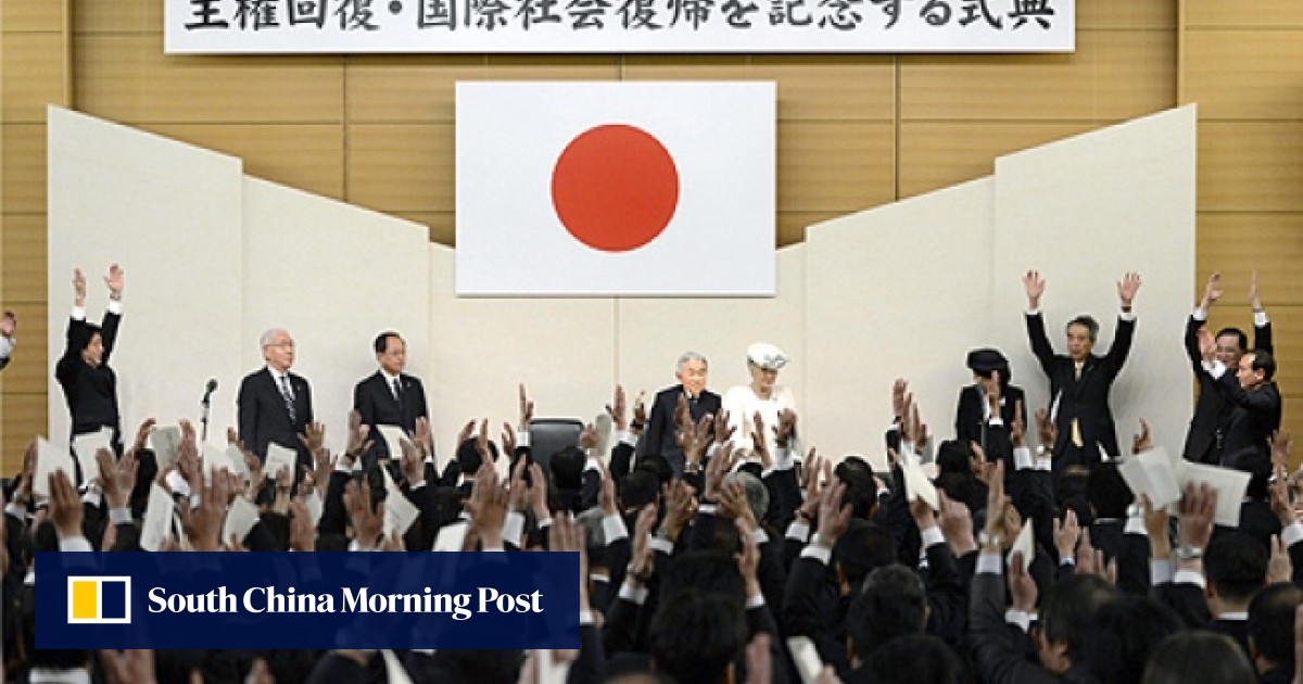 China baulks at 'long live emperor' chant by Japan's Abe | South China ...