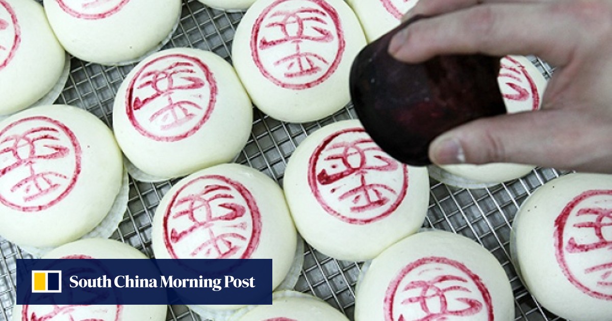 Bun scramble gets new 'full pockets of lucky buns' award | South China ...