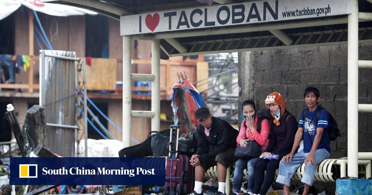 Philippine domestic helpers in Hong Kong battle to contact loved ones ...