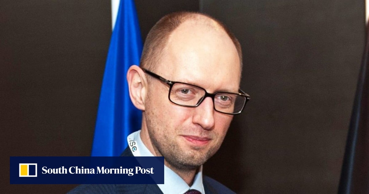 Ukrainian opposition leader Arseniy Yatsenyuk pushes for support ...