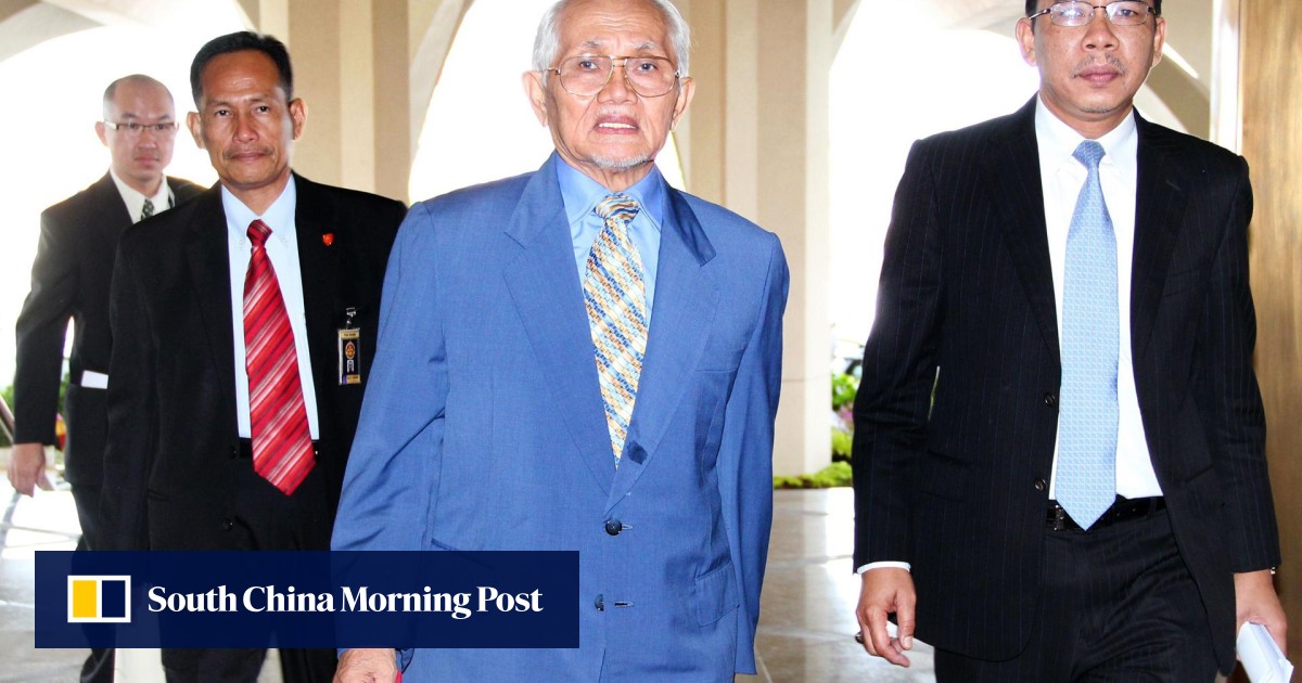 Sarawak chief Taib Mahmud to step down amid graft claims | South China ...