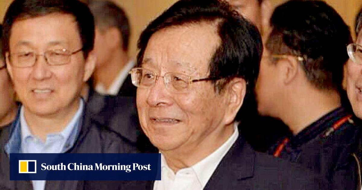 Zeng Qinghong steps back into the spotlight, visiting Shanghai museum ...