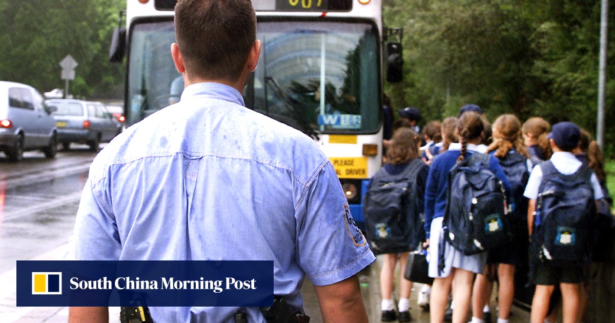 Pro-Palestine gang 'threatens to kill' Jewish children on school bus in ...