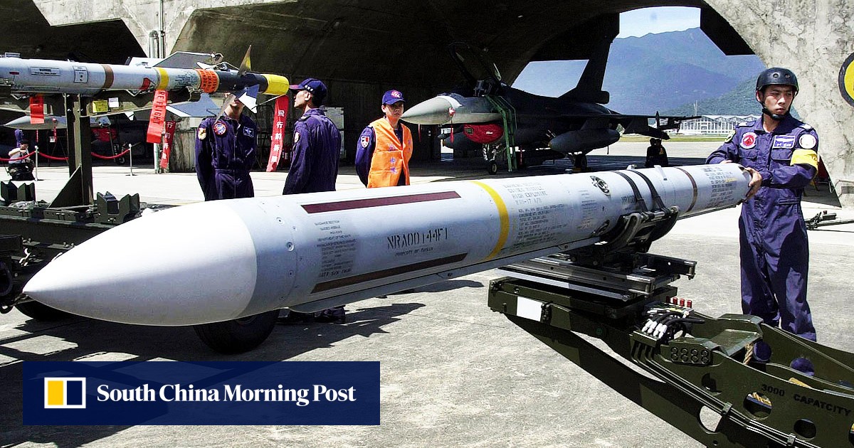 Taiwan tests submarine-launched Harpoon missiles supplied by the US ...