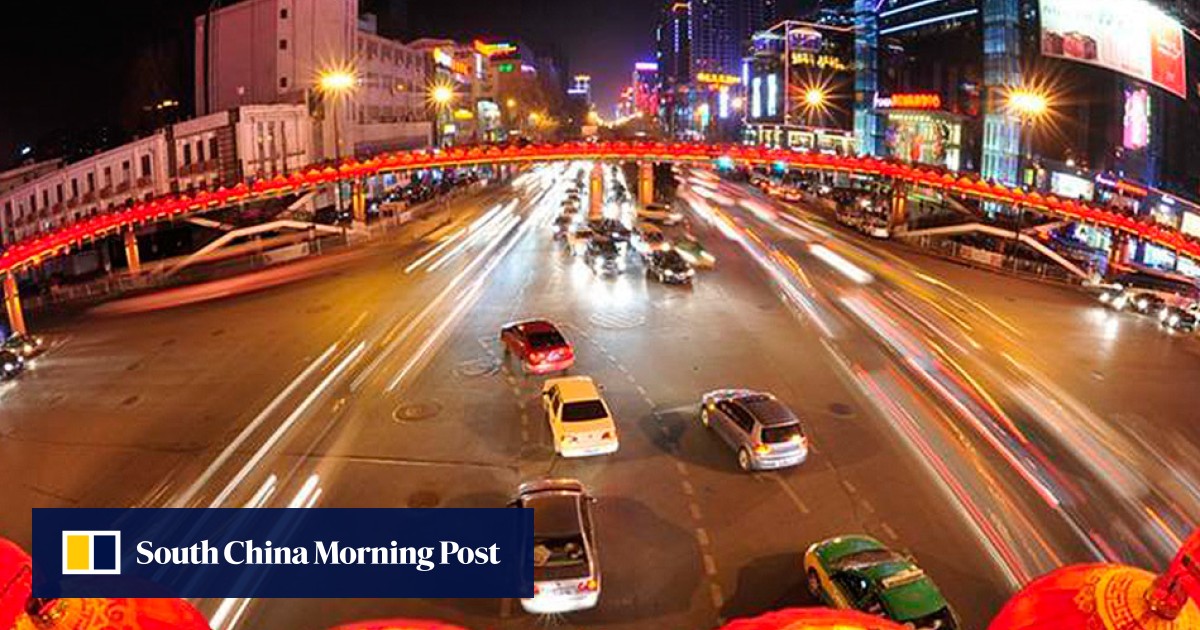 Traffic light confusion for Chinese motorists after city raises Lunar ...