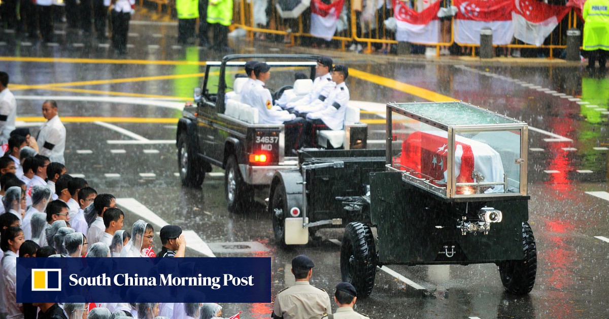 Singapore says final farewell to its founding father Lee Kuan Yew ...