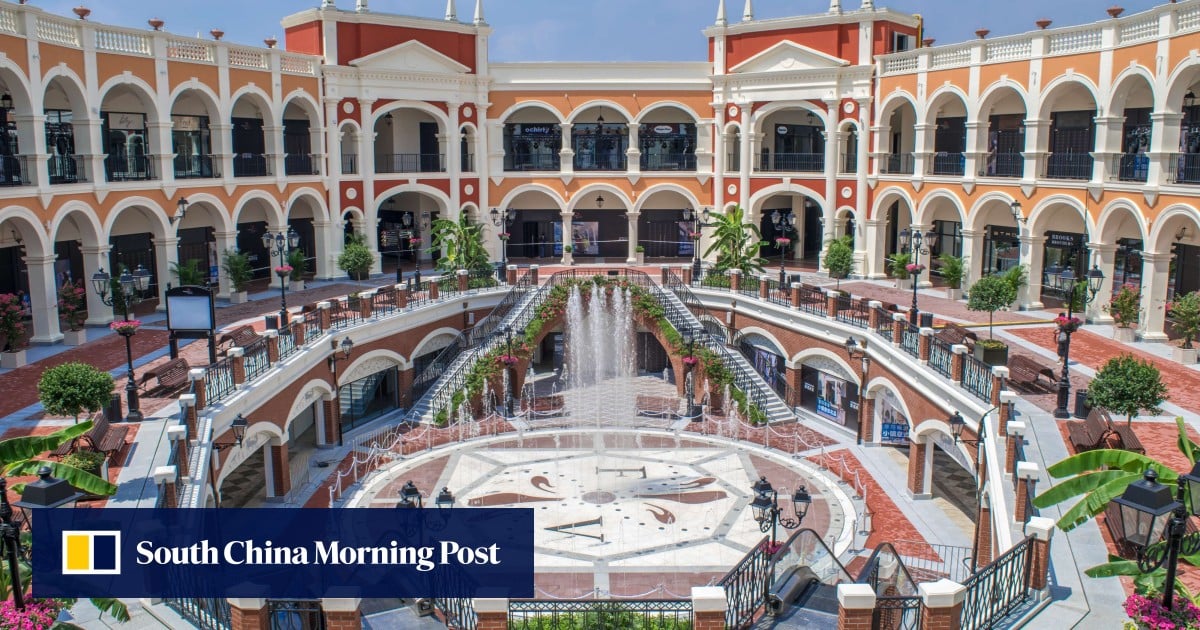 Outlet malls booming in China as department stores feel the pinch ...