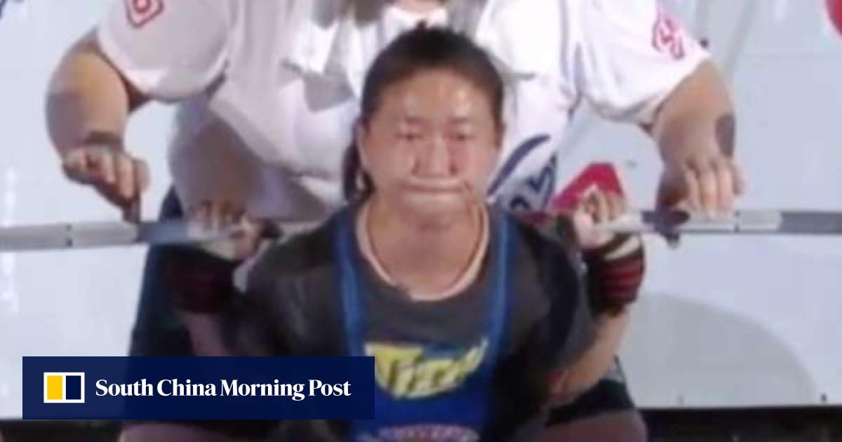 Watch this tiny Taiwanese weightlifter set world record by lifting 4.5 times her bodyweight ...