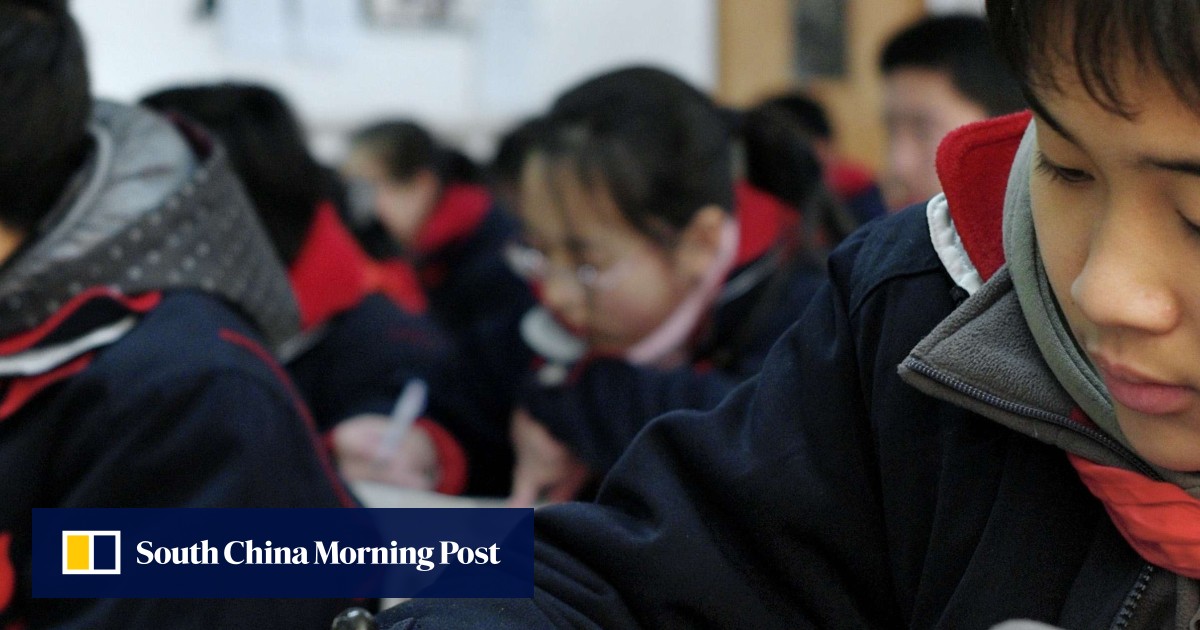 Chinese middle school orders pupils to ask for permission each time ...
