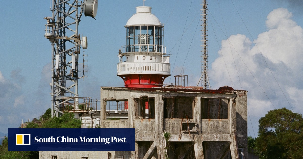 Hong Kong’s Waglan Lighthouse: the light’s on, but nobody’s home ...
