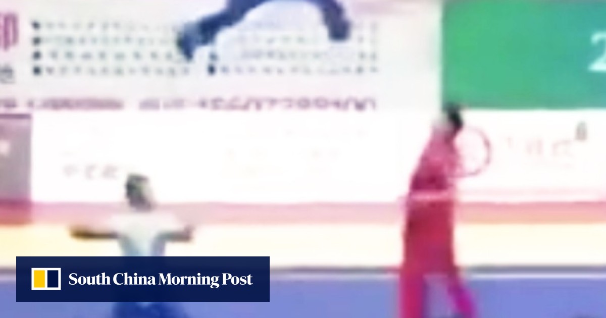 Three Chinese martial artists wow crowds with choreographed fight ...