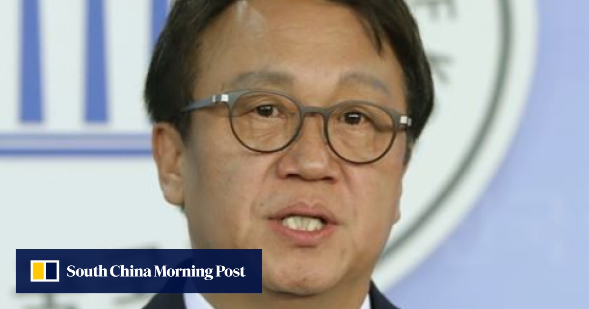 South Korean Politician Quits After Woman Accuses Him Of Unzipping Her