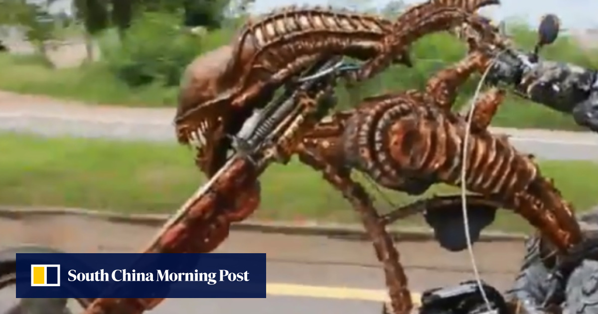 Predator riding Xenomorph bike spotted on a highway in Thailand, new ...